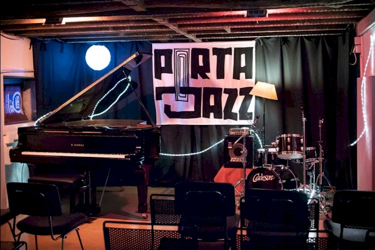 Maus Hábitos apresenta nova rubrica de Jazz à Mesa em colaboração com a ... Maus Hábitos apresenta nova rubrica de Jazz à Mesa em colaboração com a ...